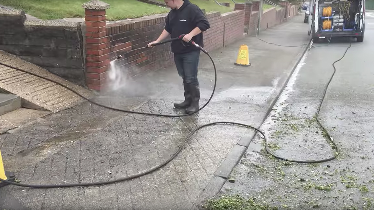 Pressure Washing Swansea, Wales / Swansea Pressure Washing